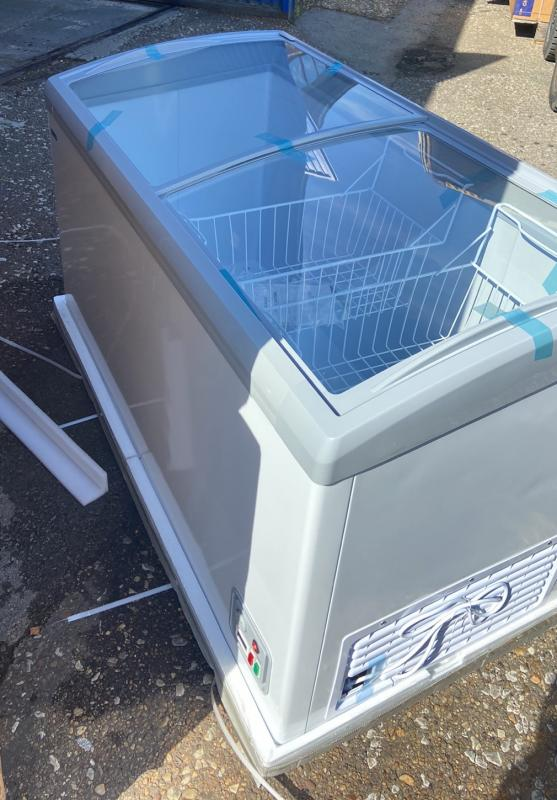 TC-468 Chest freezer